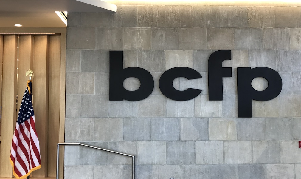 Warren calls for investigation into CFPB-to-BCFP name change