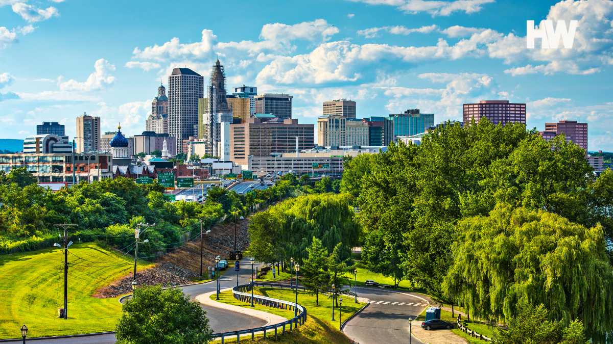 4 Best Online Real Estate Classes in Connecticut for 2026